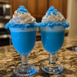 Cooked - Drunken Papa Smurf Cocktail: Blue, Fun & Easy Party Drink